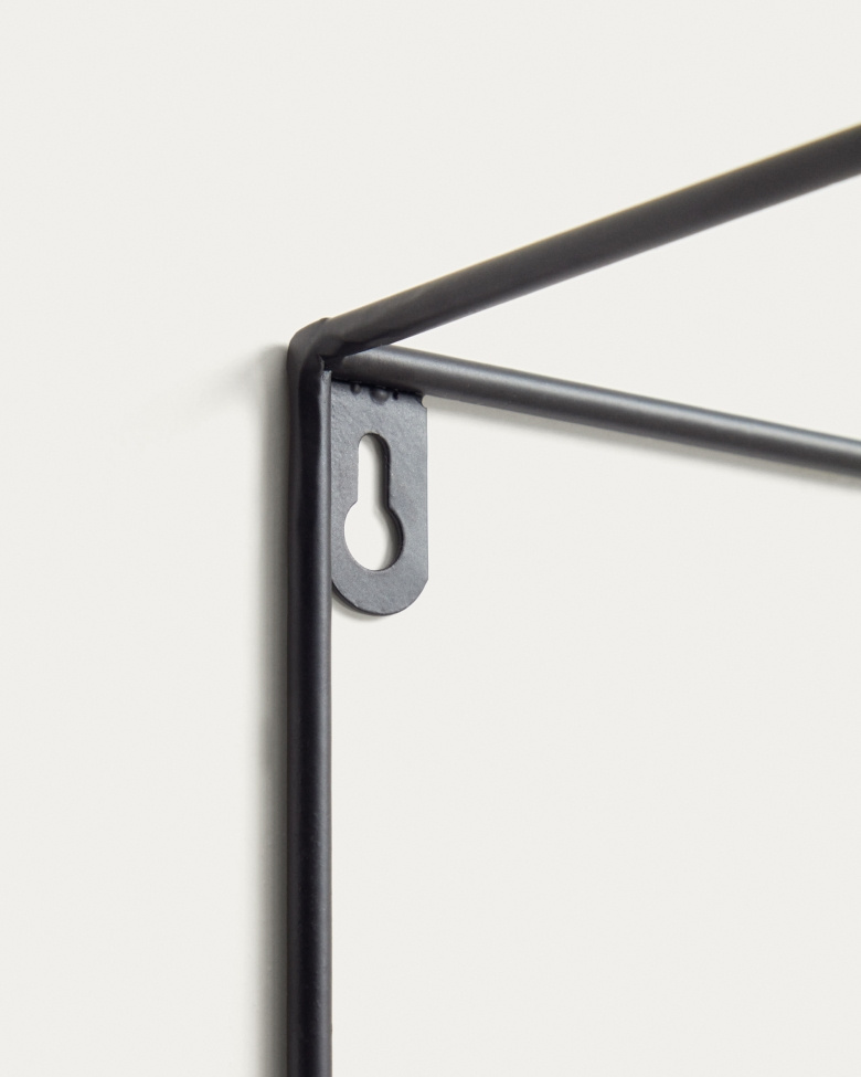 Vägghylla 'Neth' - Svart - Köp hos Reforma